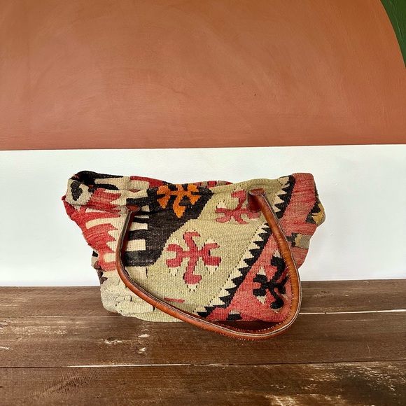 The Nomadic Collection | Bags | Vintage Nomadic Collection Kilim Tote ...
